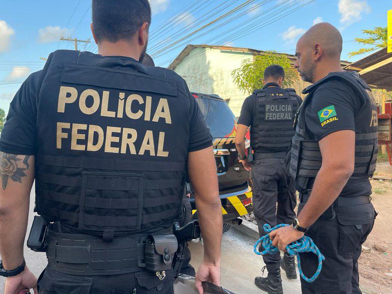 Pf Reprime Crimes De Pornografia Infantil Adpf Adpf