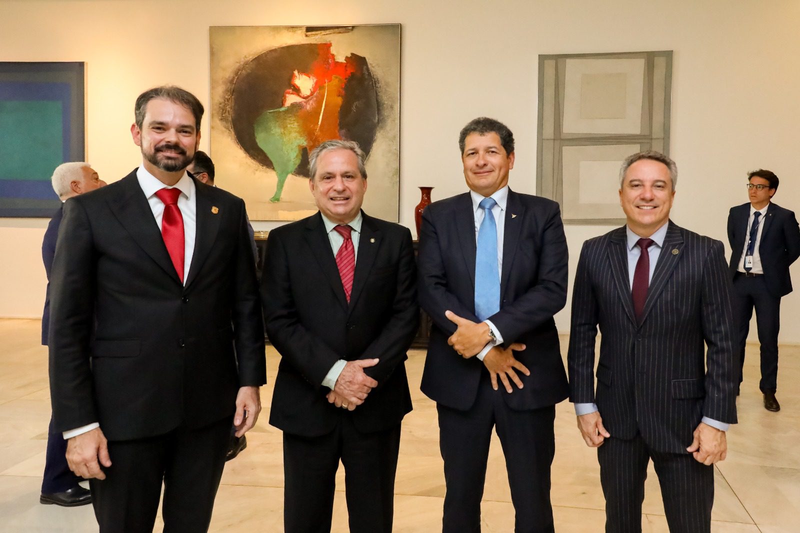 Delegado federal concorre ao cargo de chefe da Interpol - ADPF : ADPF